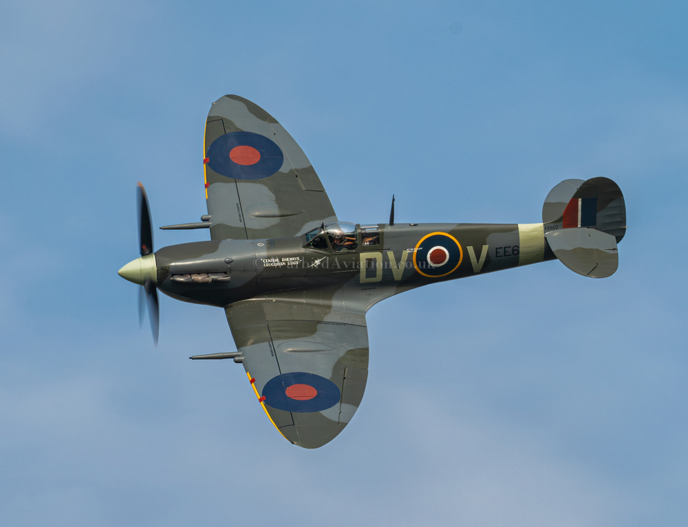 Supermarine Spitfire Mk.Ia N3200 Imperial War Museum | Warbird Aviation